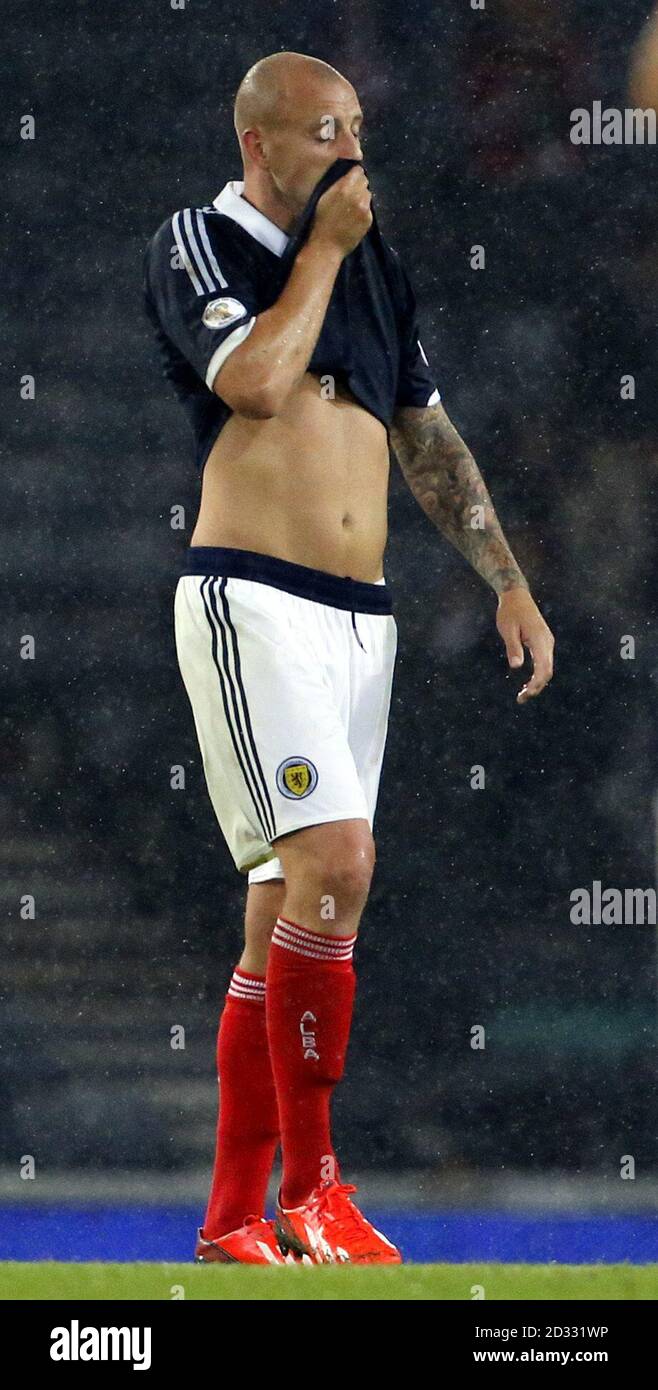 Scotlands alan hutton full time following world cup qualifying hi-res ...