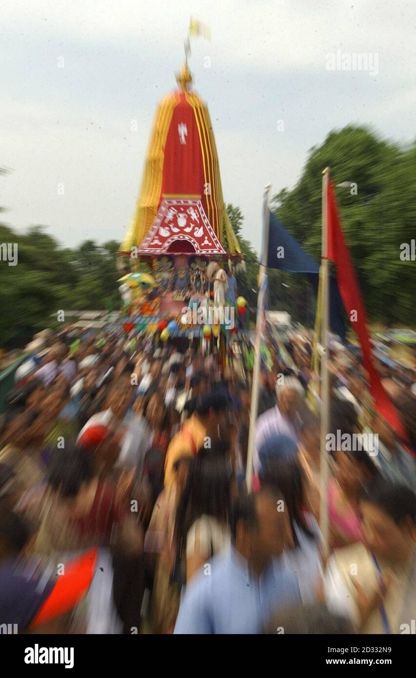Crowds surround the chariot at the Hare Krishna Rathra-Yantra Carnival of Chariots Festival in ...