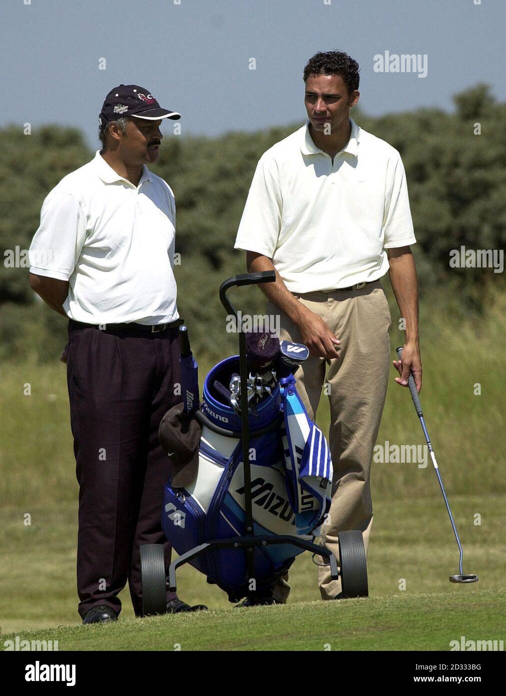 Former boxing champion john conteh hi-res stock photography and images ...