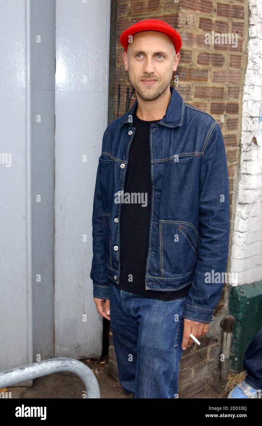 DJ Dan Pepe arrives at the latest exhibition of cult graffiti artist ...