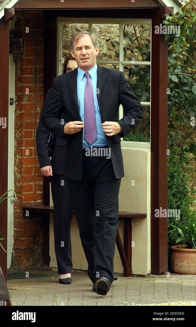 Politics politician f l full length leaving geoff hoon hi-res stock ...