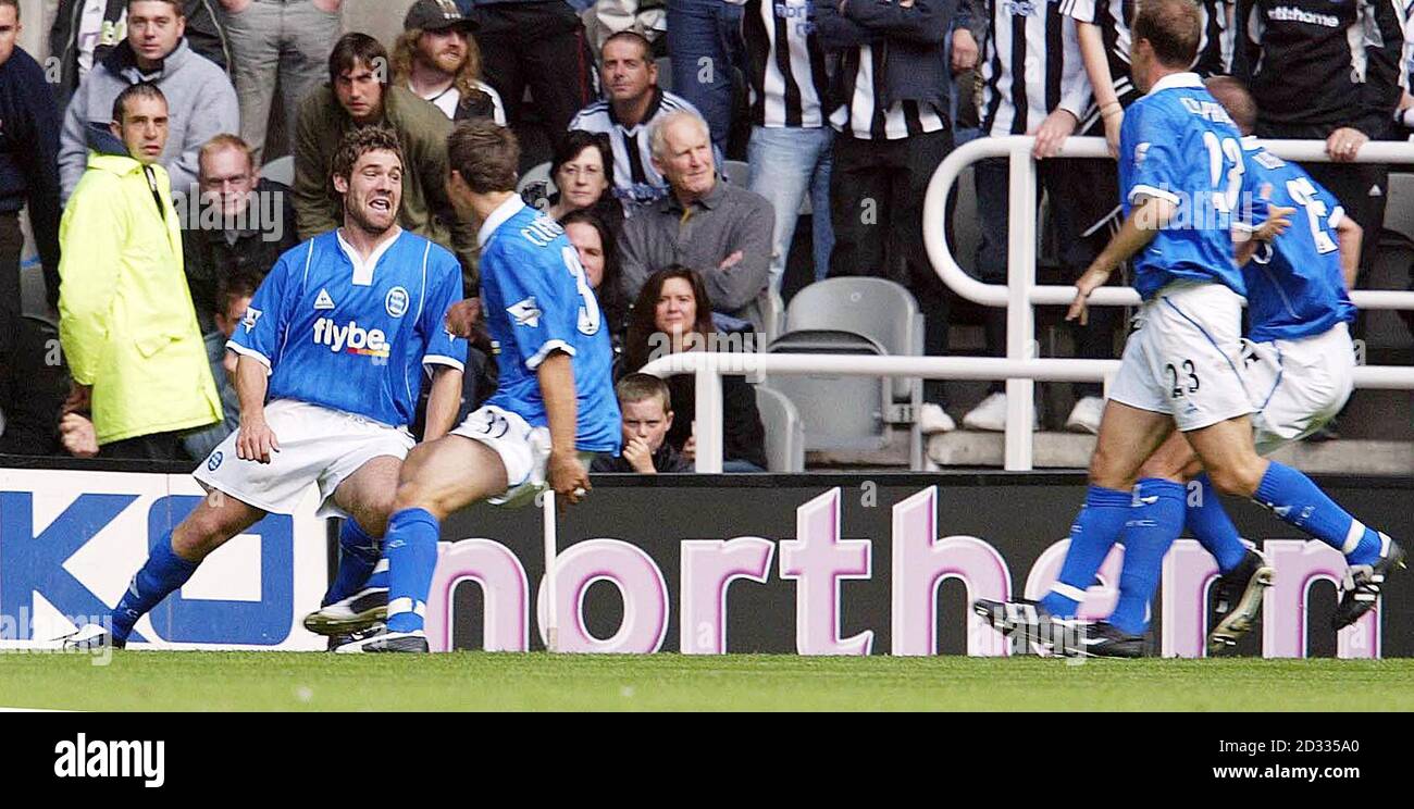 Sport football celebrating david dunn hi-res stock photography and ...