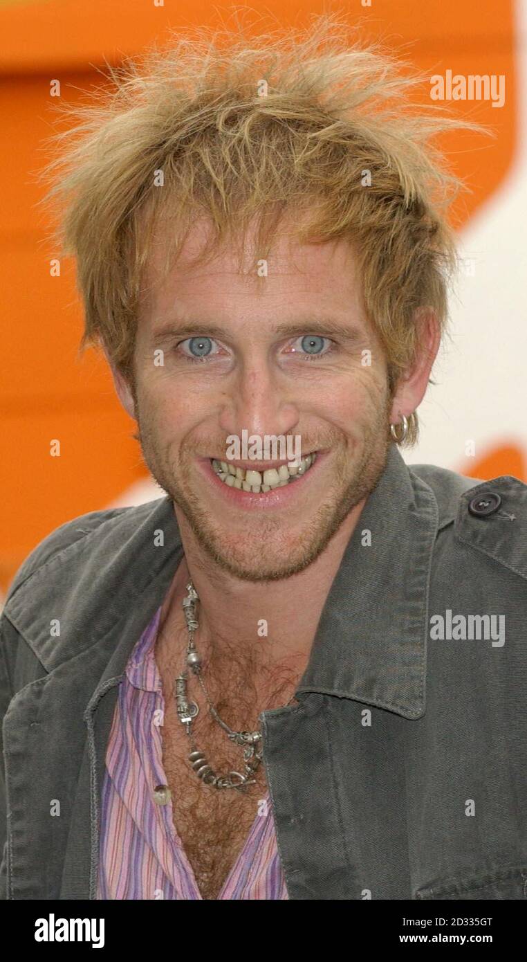 Actor Paul Kaye on MTV's TRL UK at the MTV Studio's in Camden, north ...