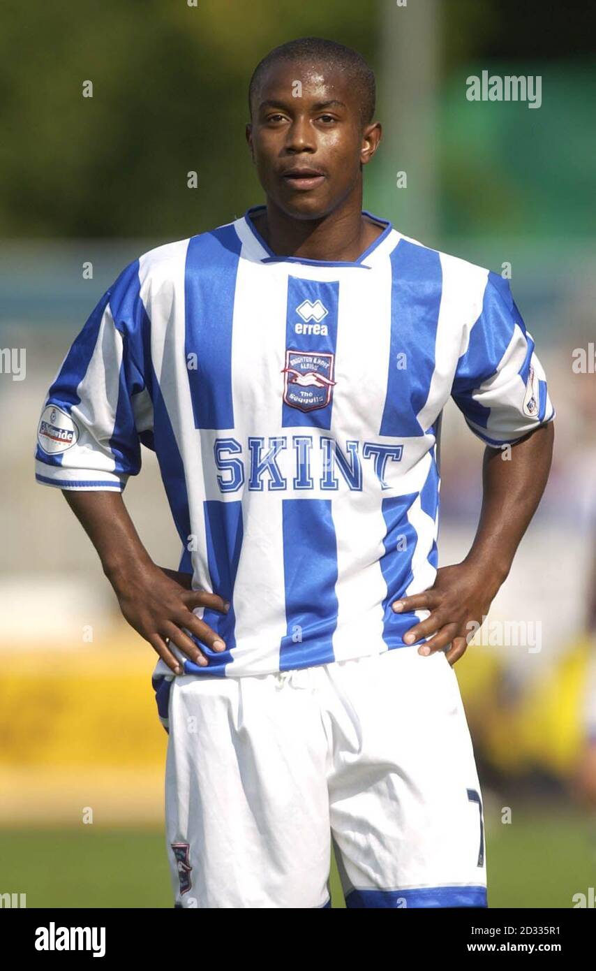Leon knight brighton hove albion football club hi-res stock photography ...