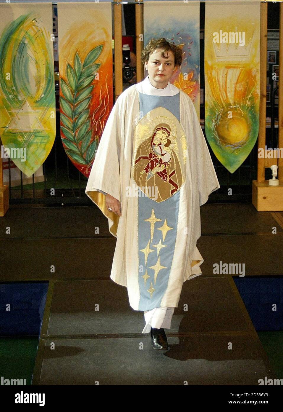 Former bond girl turned minister hi-res stock photography and images ...