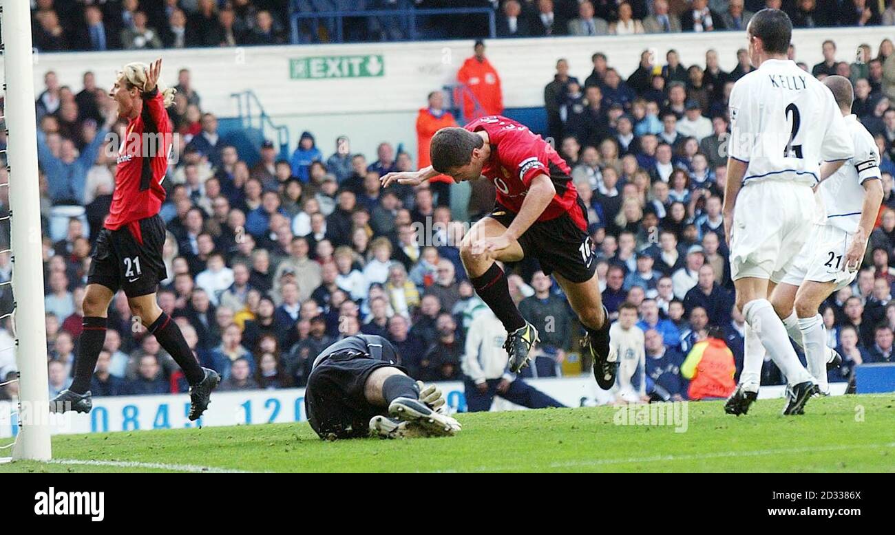 Arsenals pascal cygan auxerres benjani hi-res stock photography and ...