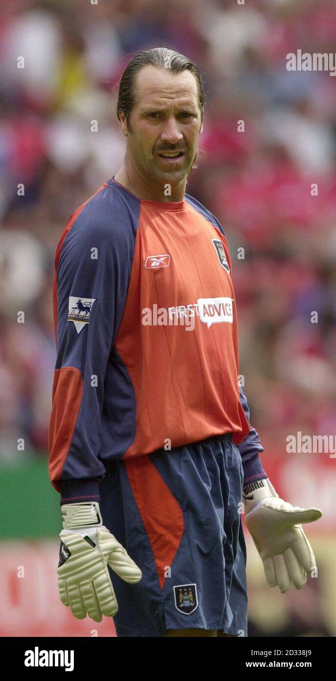 Manchester City's David Seaman Stock Photo - Alamy