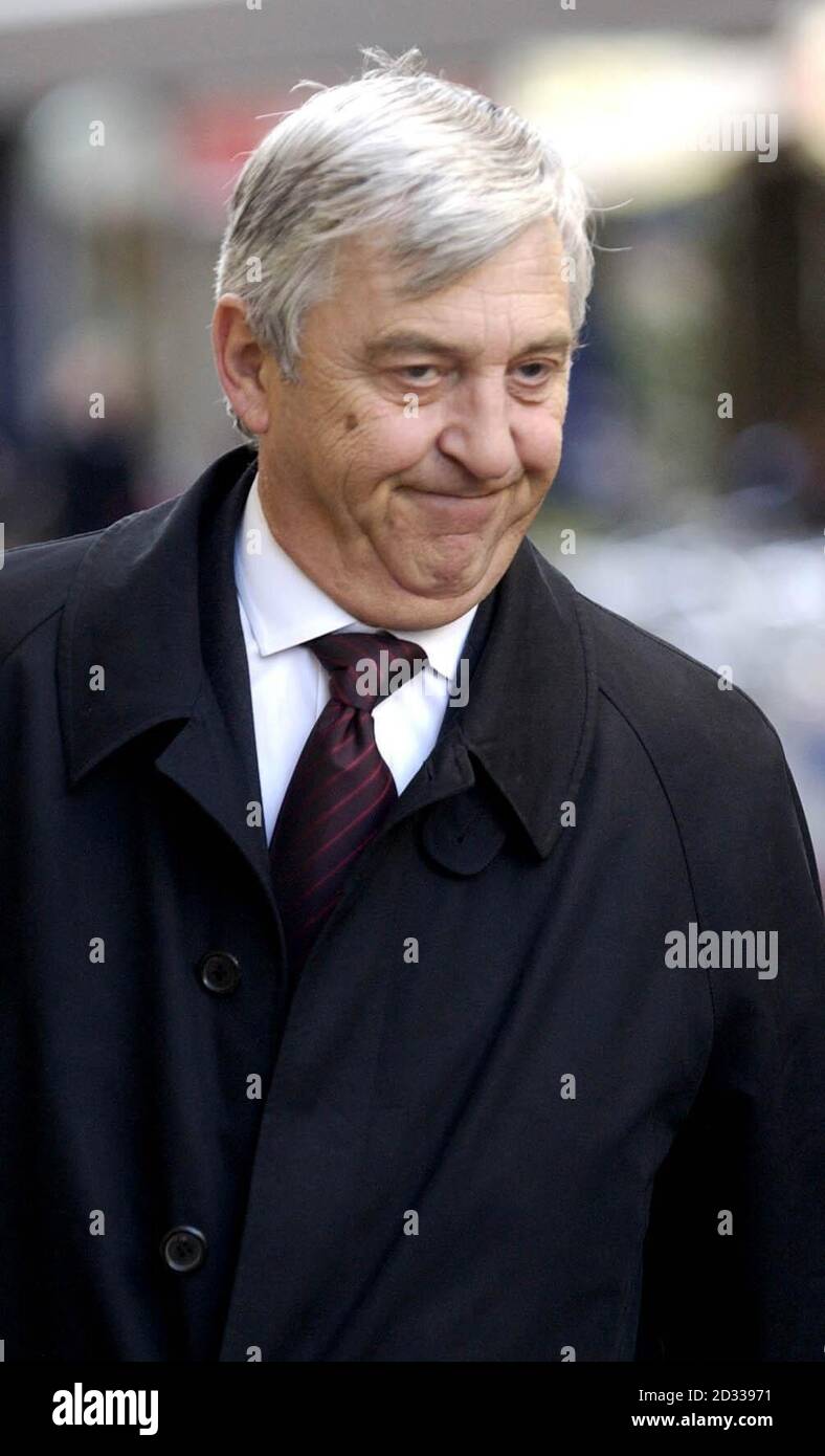 Stephen Coward QC who will defend Ian Huntley, arrives at the Old ...