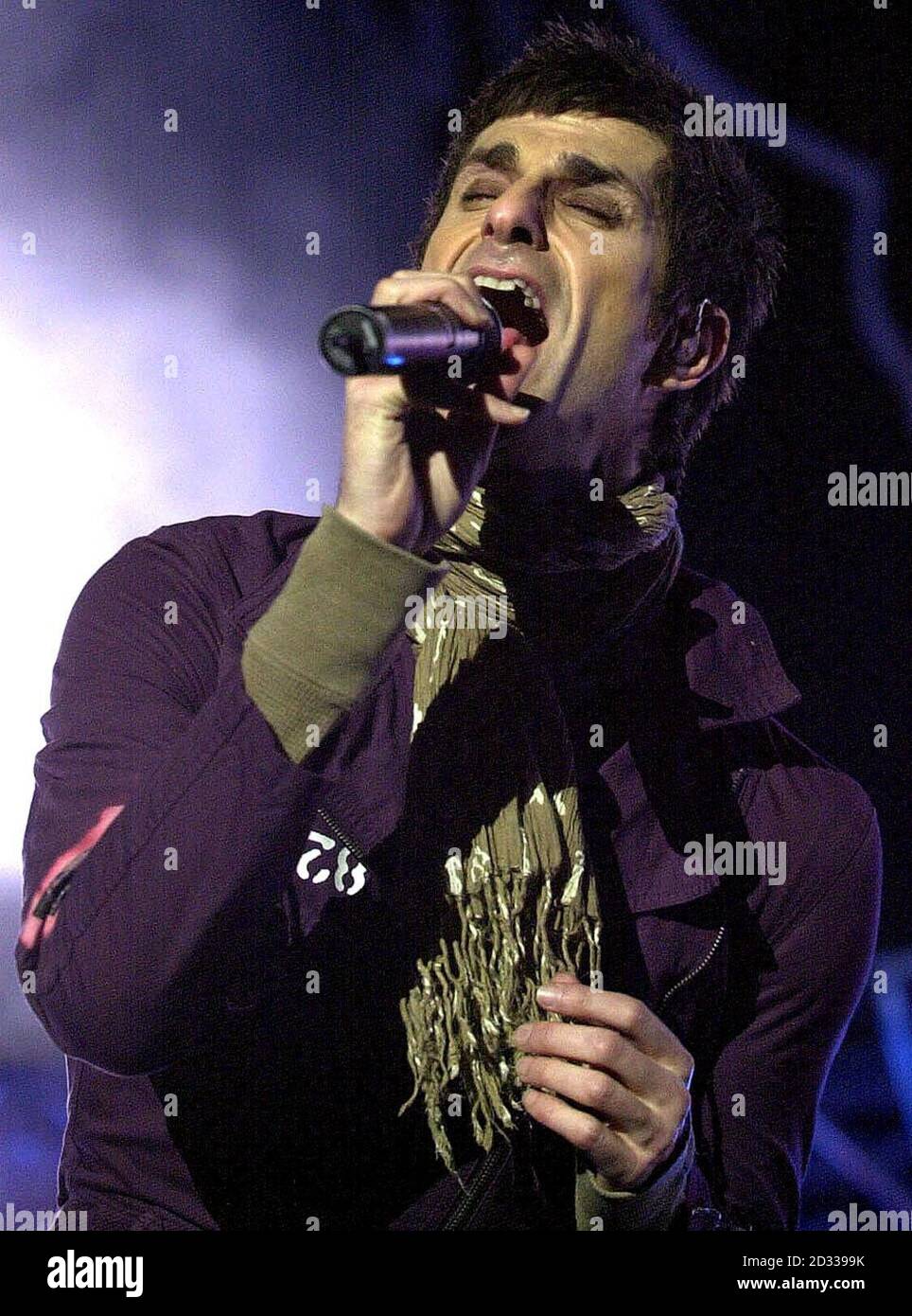 Perry farrell singer hi-res stock photography and images - Alamy
