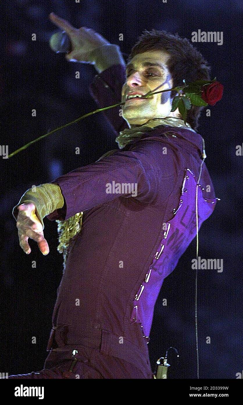 Band janes addiction performs live on stage hi-res stock photography ...