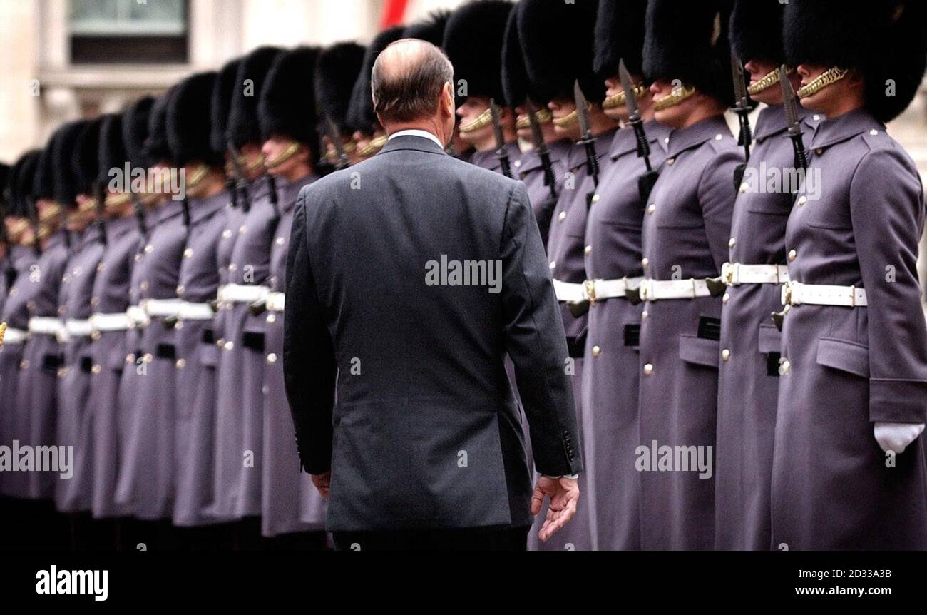 French grenadier guard hi-res stock photography and images - Alamy