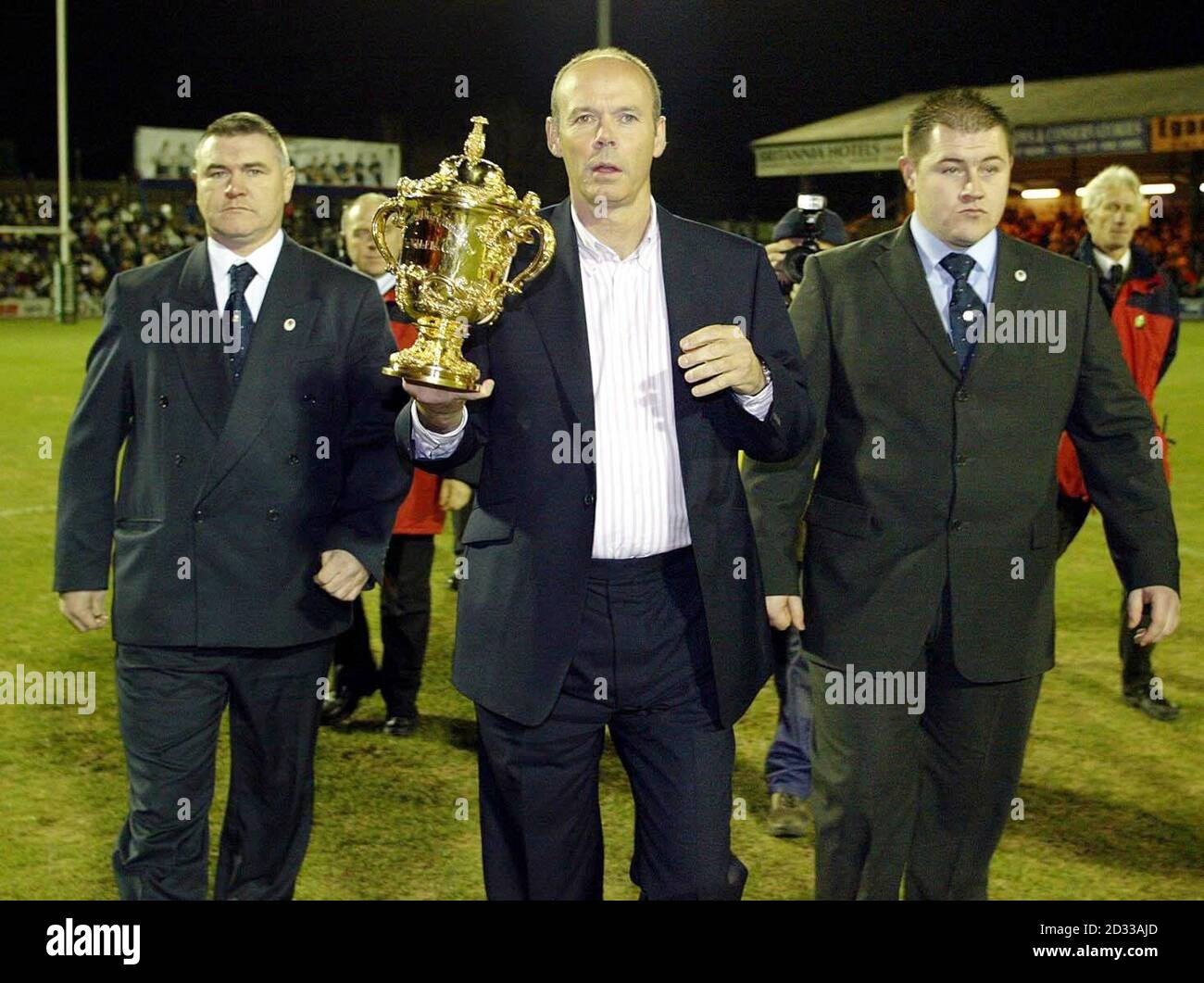 England coach clive woodward parades rugby world cup stadium hi-res ...