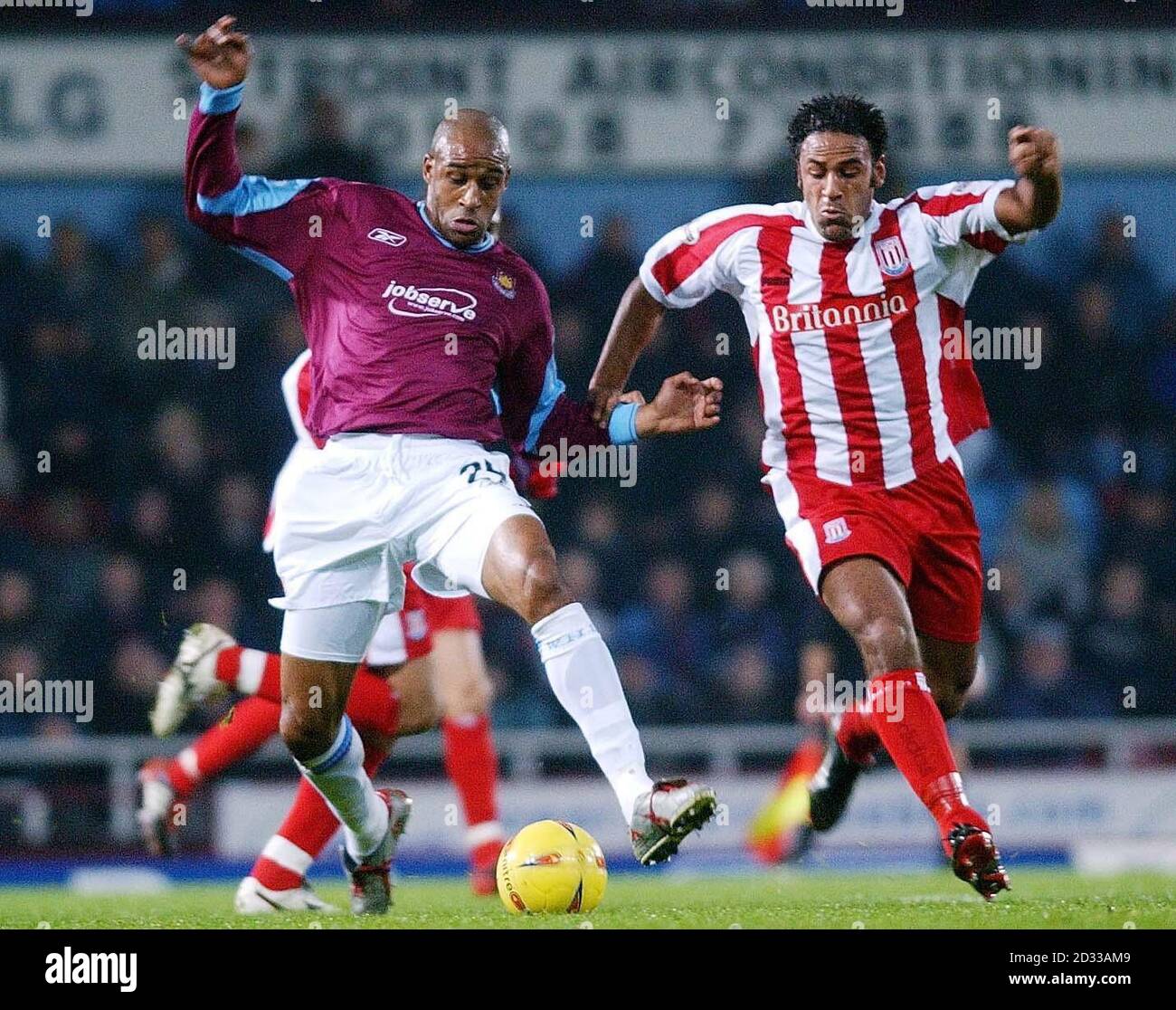 Wayne clarke football hi-res stock photography and images - Alamy