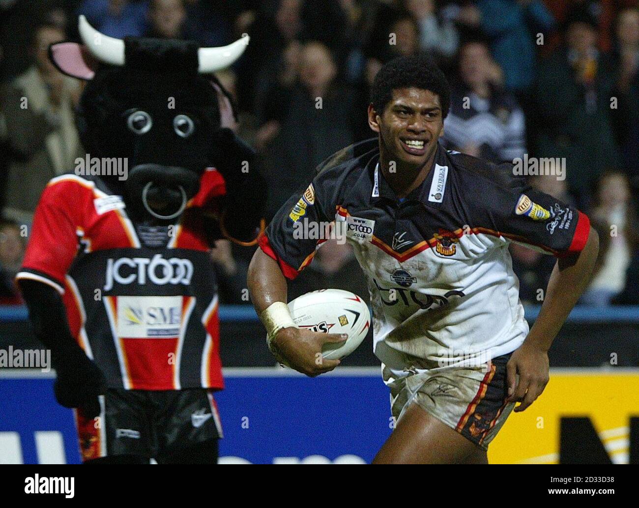 World club challenge 2004 alfred mcalpine stadium in huddersfield hi ...