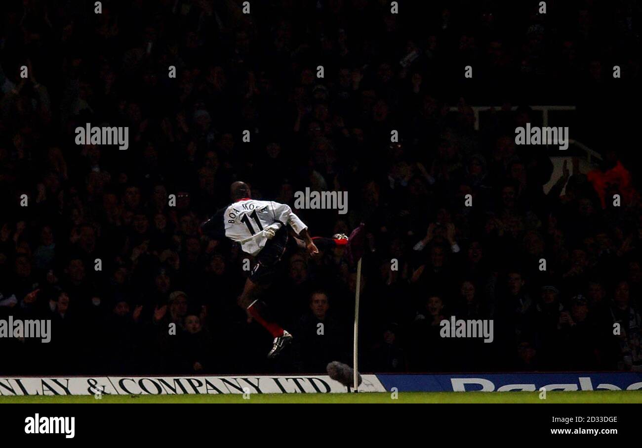 Salutes the bench hi-res stock photography and images - Alamy