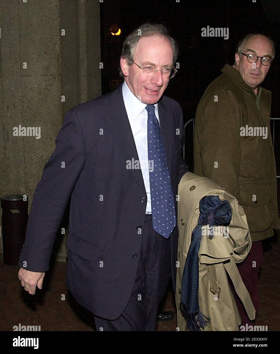 Arrives at kensington town hall hi-res stock photography and images - Alamy