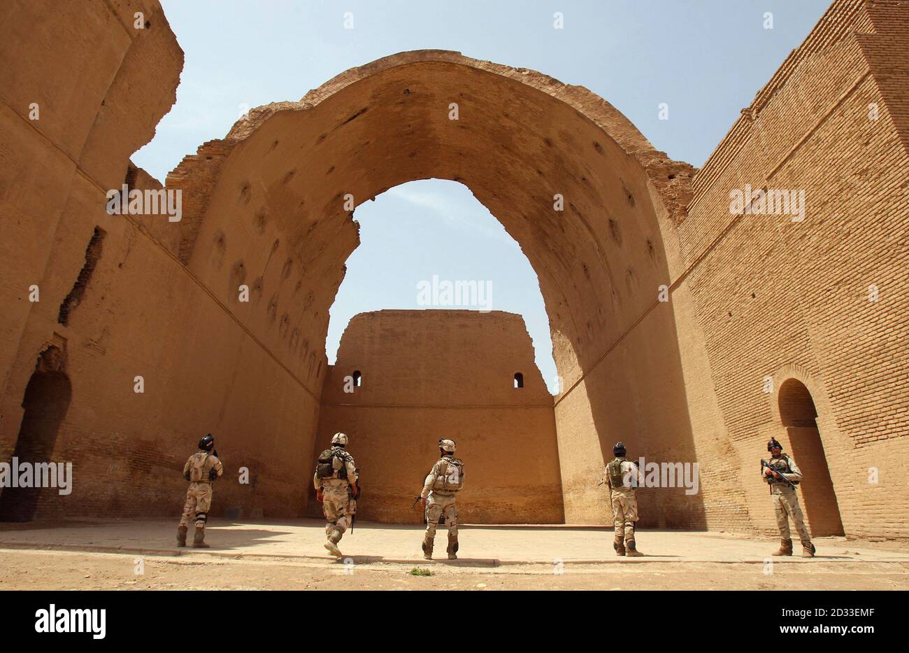 Ctesiphon arch hi-res stock photography and images - Alamy