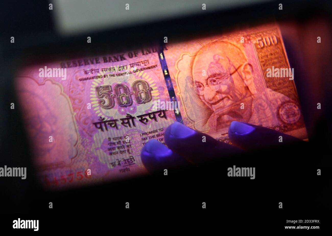 Cash counter bank india hi-res stock photography and images - Alamy