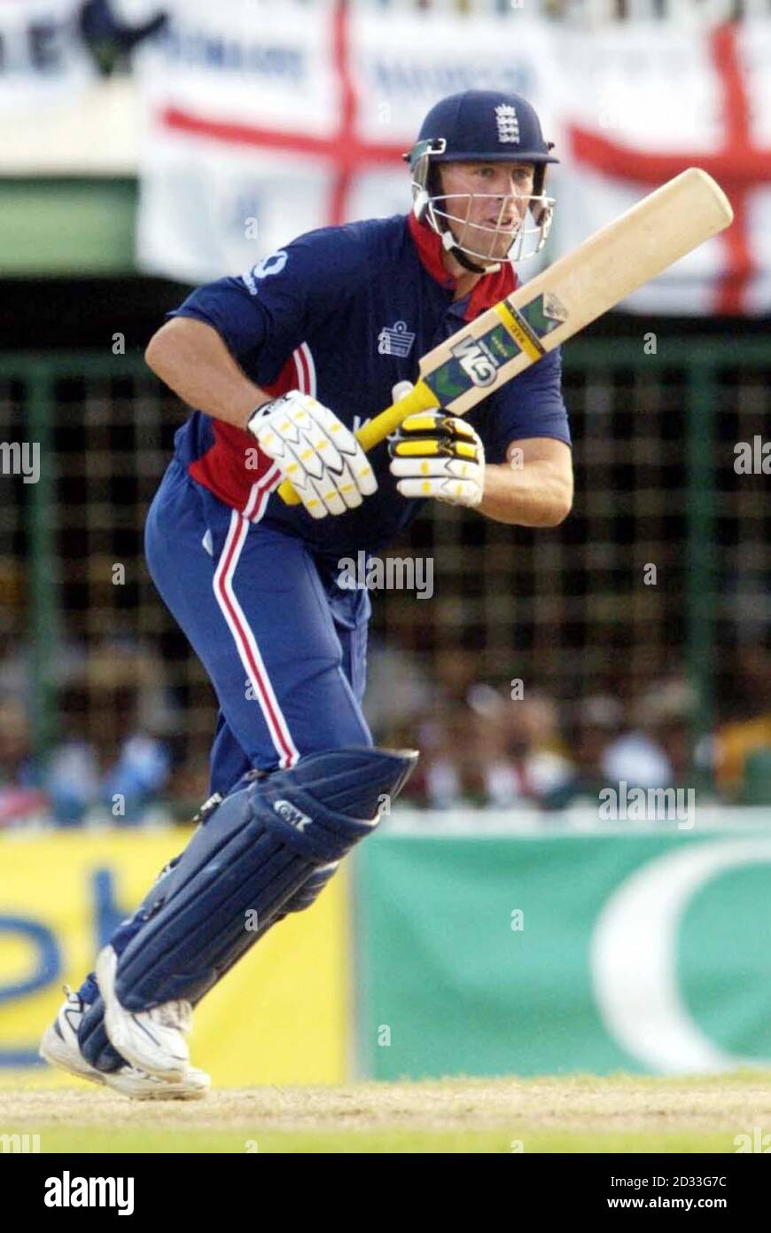 Marcus trescothick batting in cricket hi-res stock photography and ...