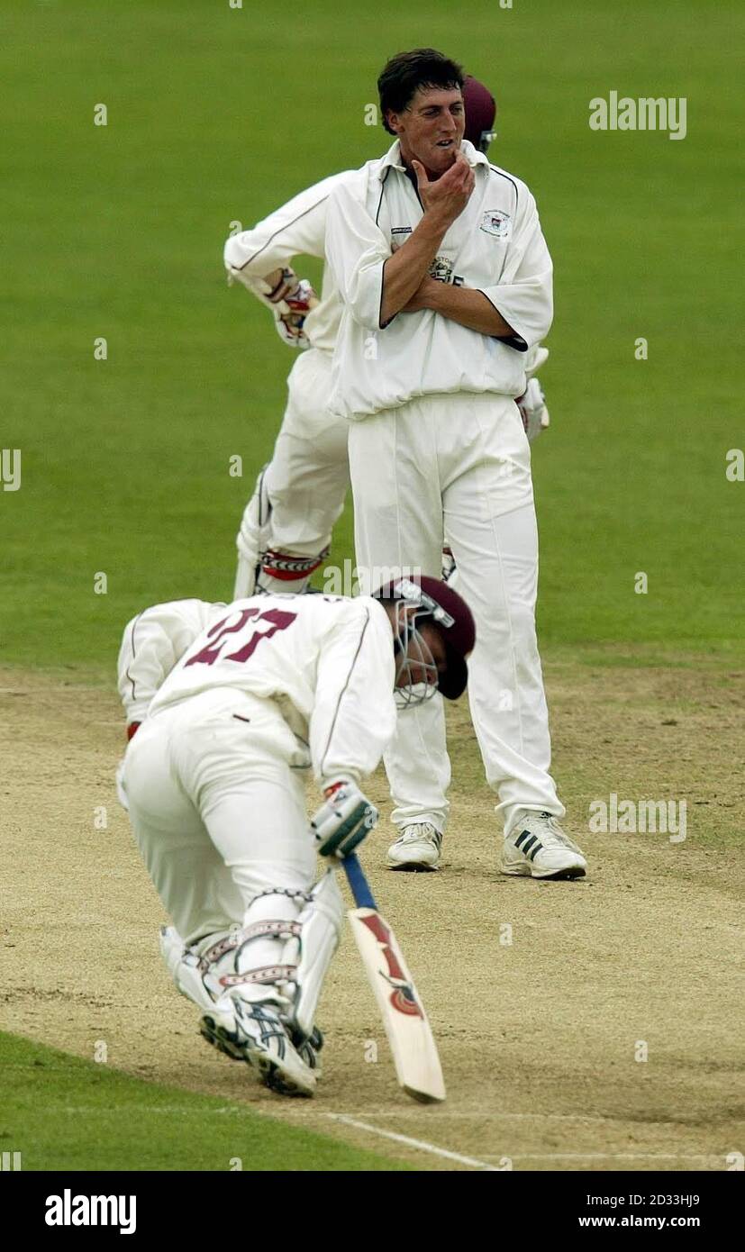 Gloucestershires jonathan lewis in action hi-res stock photography and ...