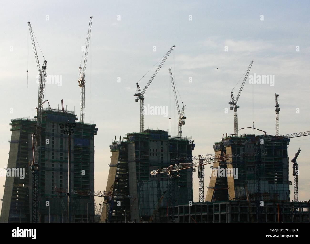 Sun hit building hi-res stock photography and images - Alamy