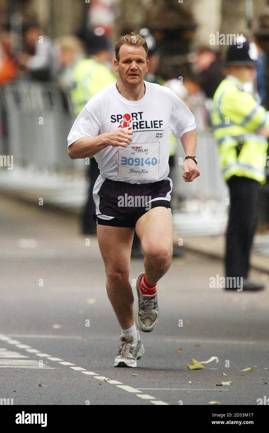 Celebrity chef Gordon Ramsay finishes the Sport Relief London Mile ...