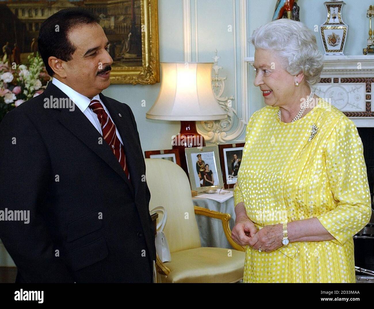 His majesty king bahrain hi-res stock photography and images - Alamy