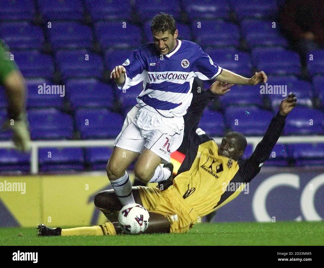 Dean walling cambridge united hi-res stock photography and images - Alamy