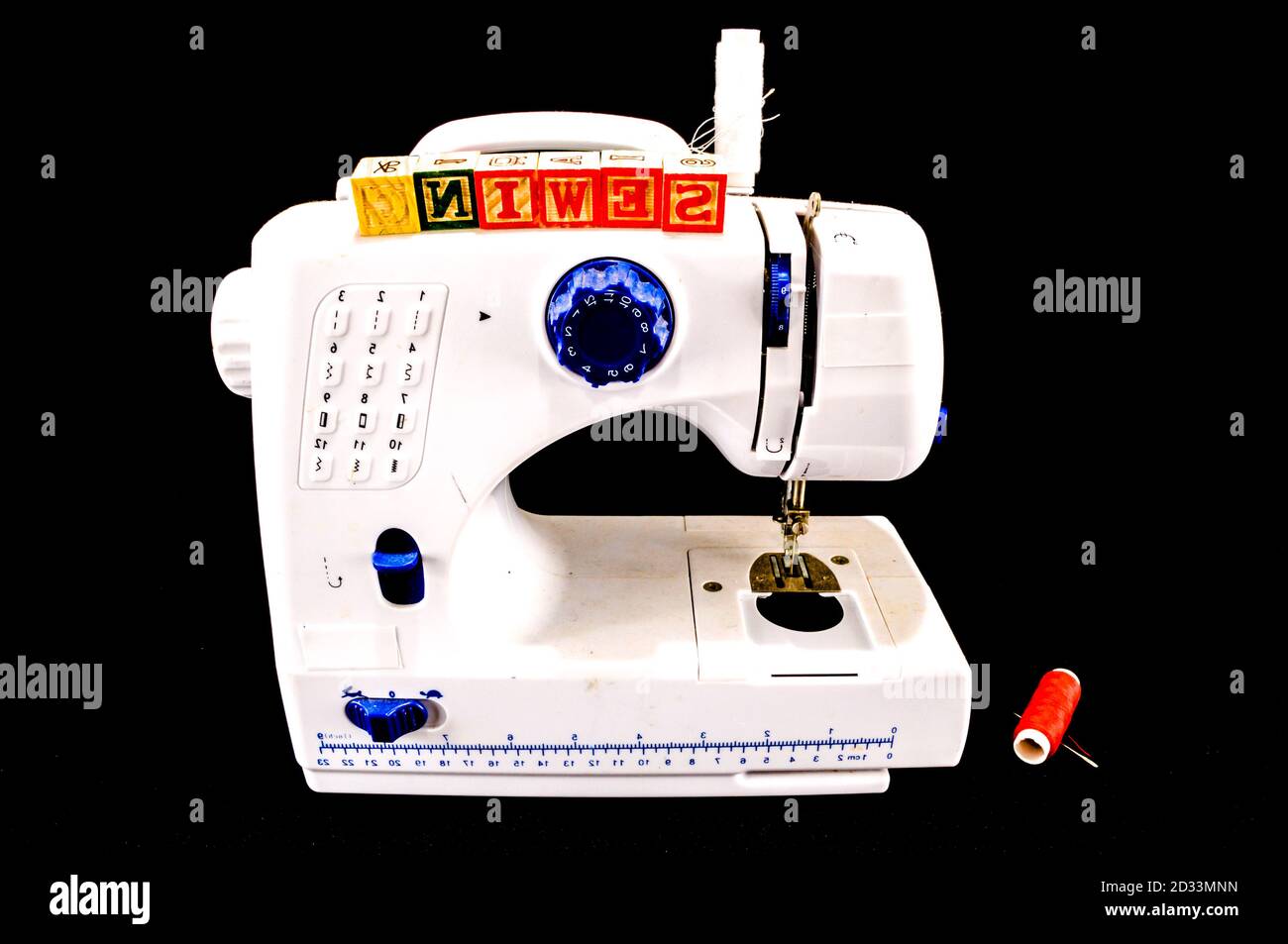 Old Vintage Sewing Machine Stock Photo - Alamy