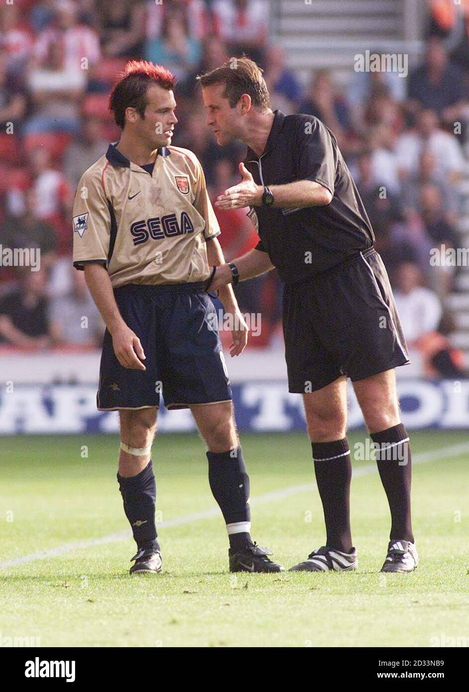 Referee graham barber squares up hi-res stock photography and images ...