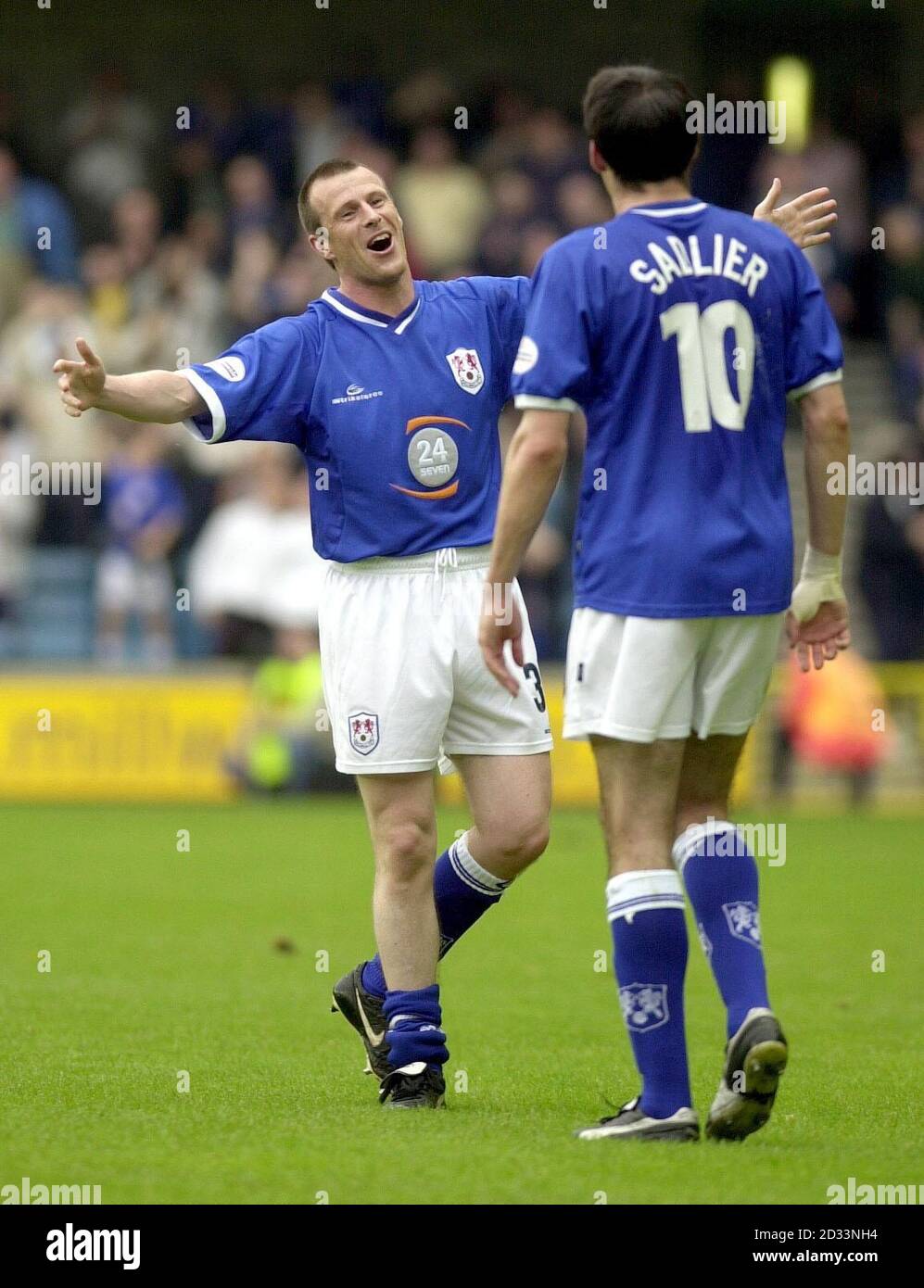 Teammate richard sadlier hi-res stock photography and images - Alamy