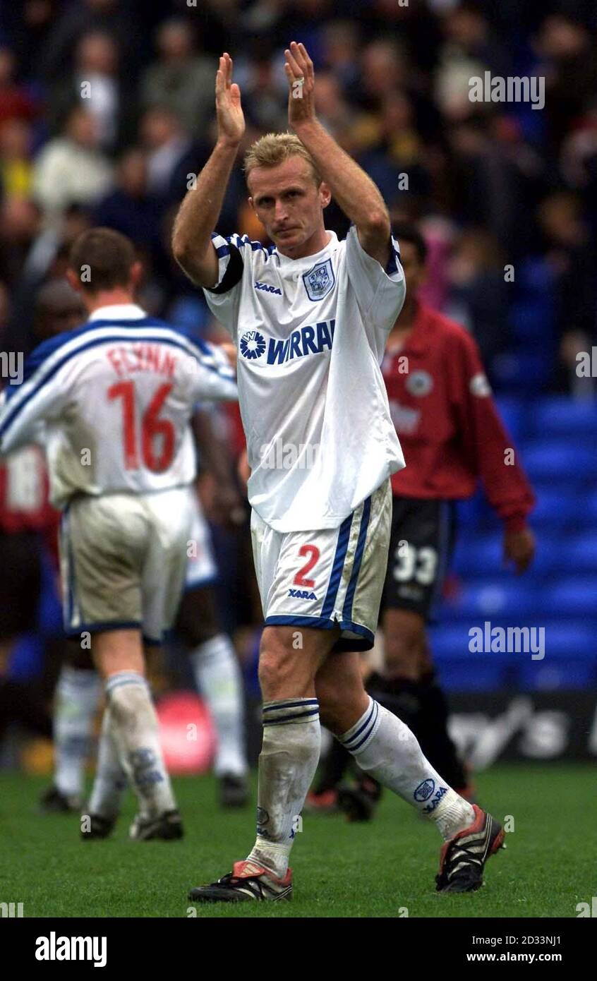 Steve yates captain hi-res stock photography and images - Alamy