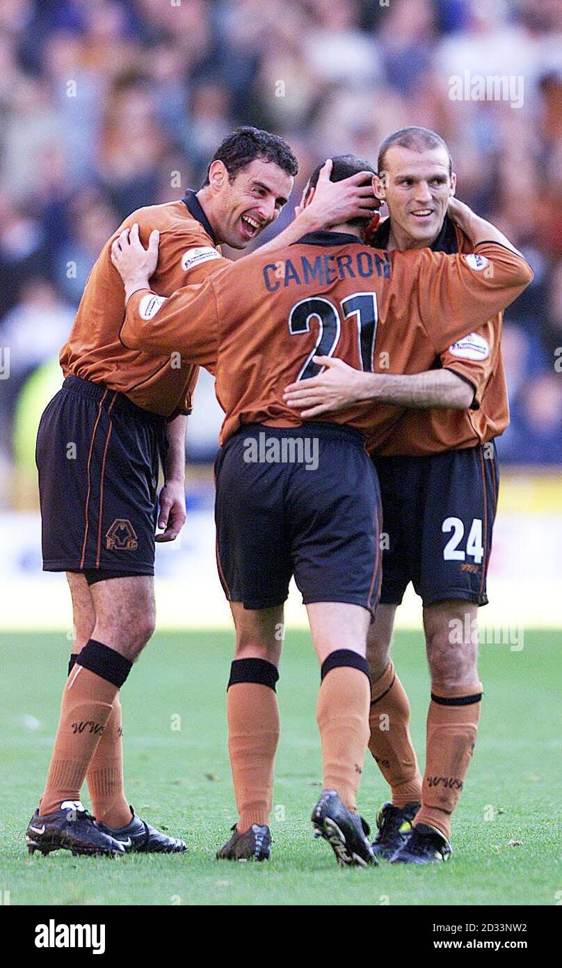 Sport football celebrating alex rae hi-res stock photography and images ...