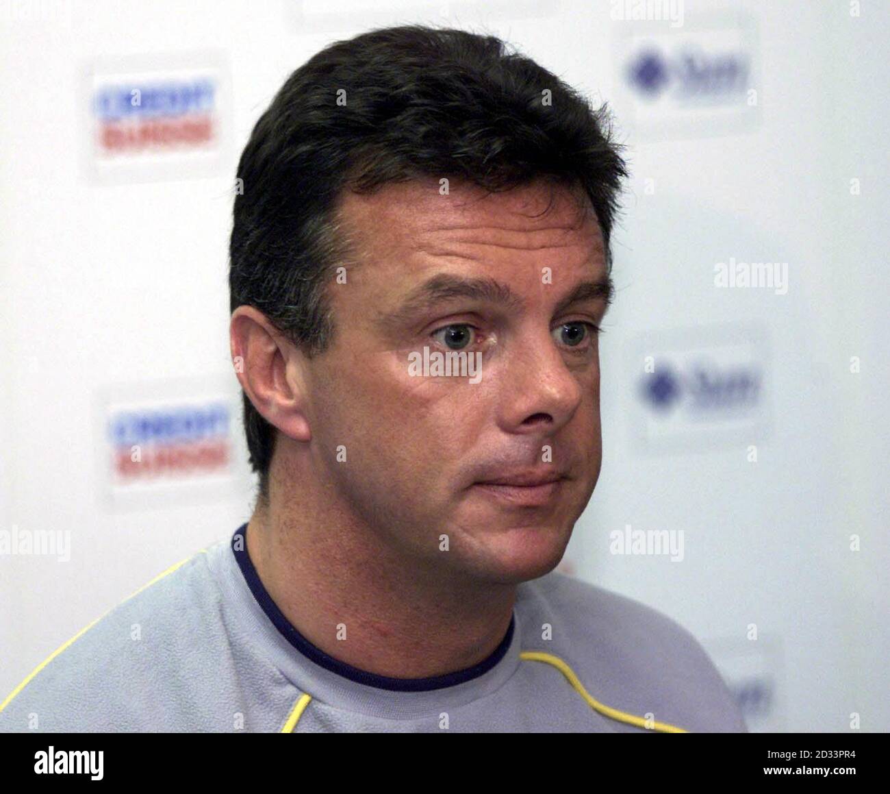 Leeds uniteds manager david oleary hi-res stock photography and images ...