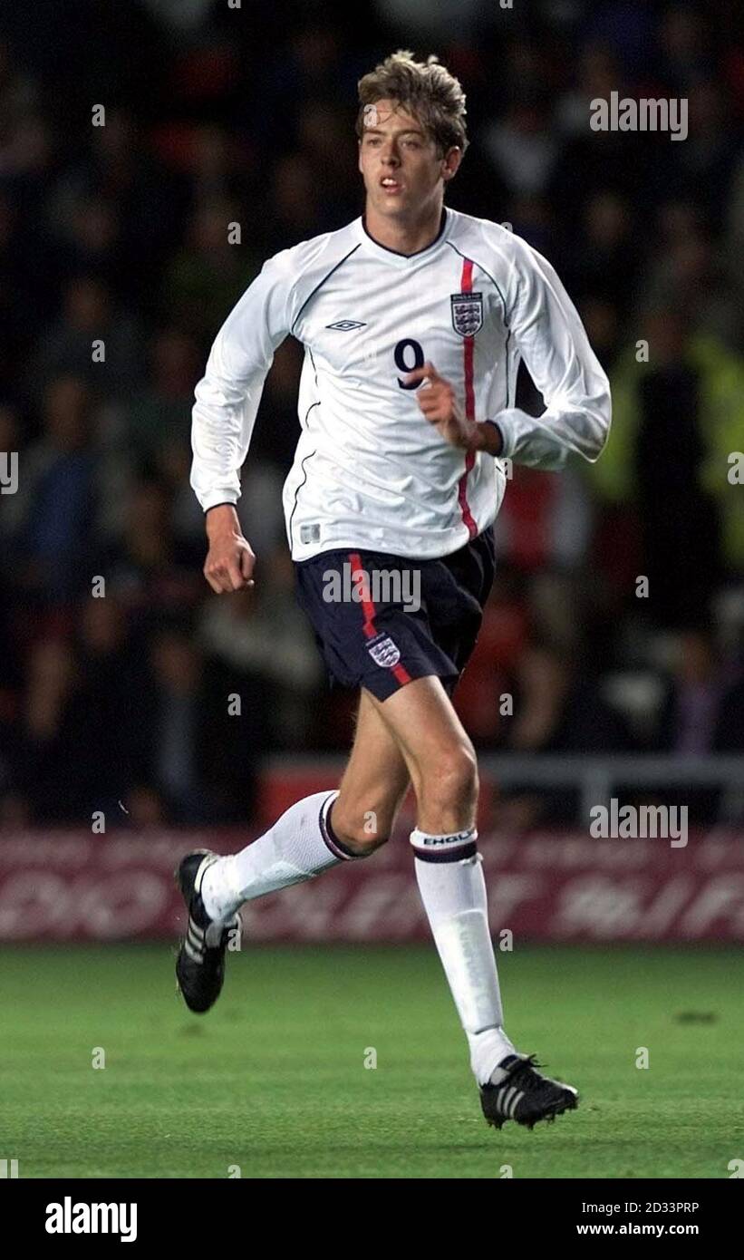 England and Portsmouth's Peter Crouch in action during the Under-20's ...