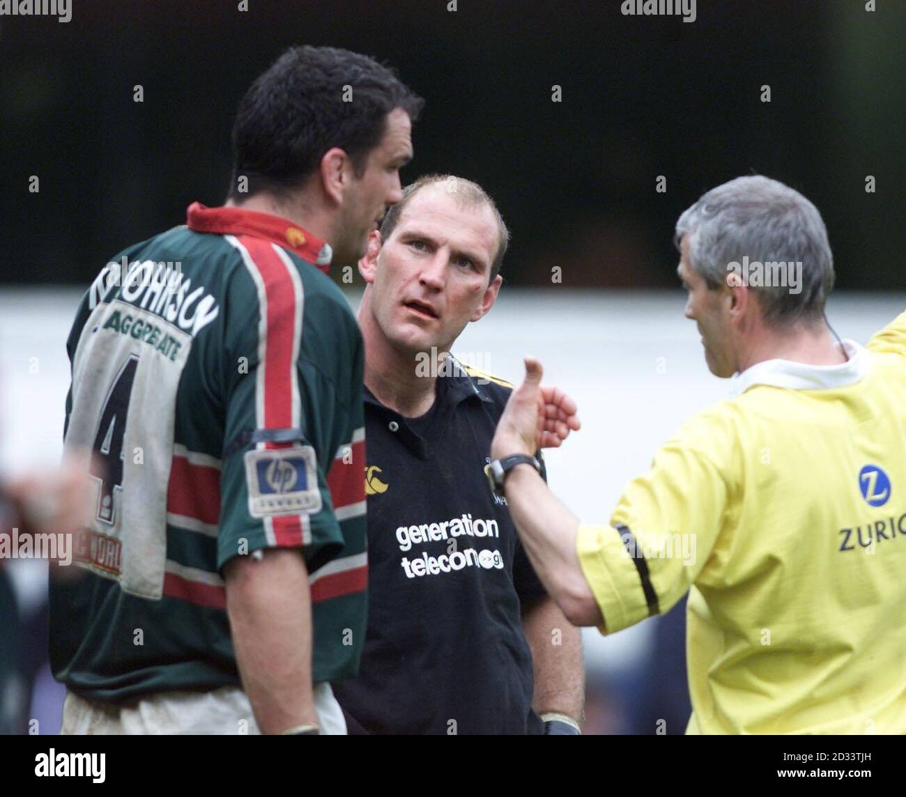 Referee robin goodliffe hi-res stock photography and images - Alamy