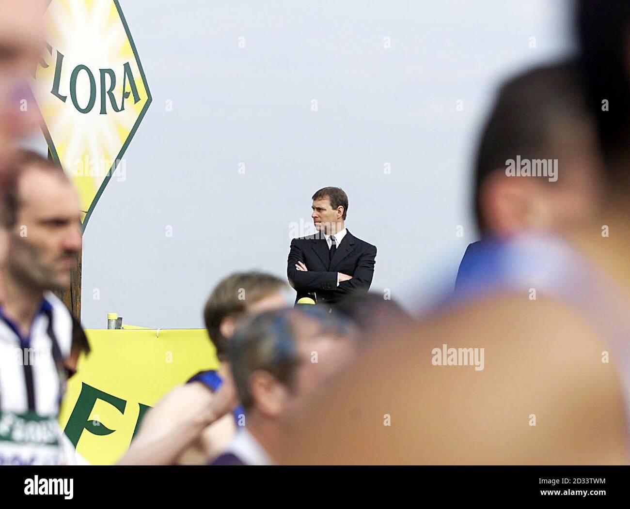 Flora london marathon 2002 hi-res stock photography and images - Alamy