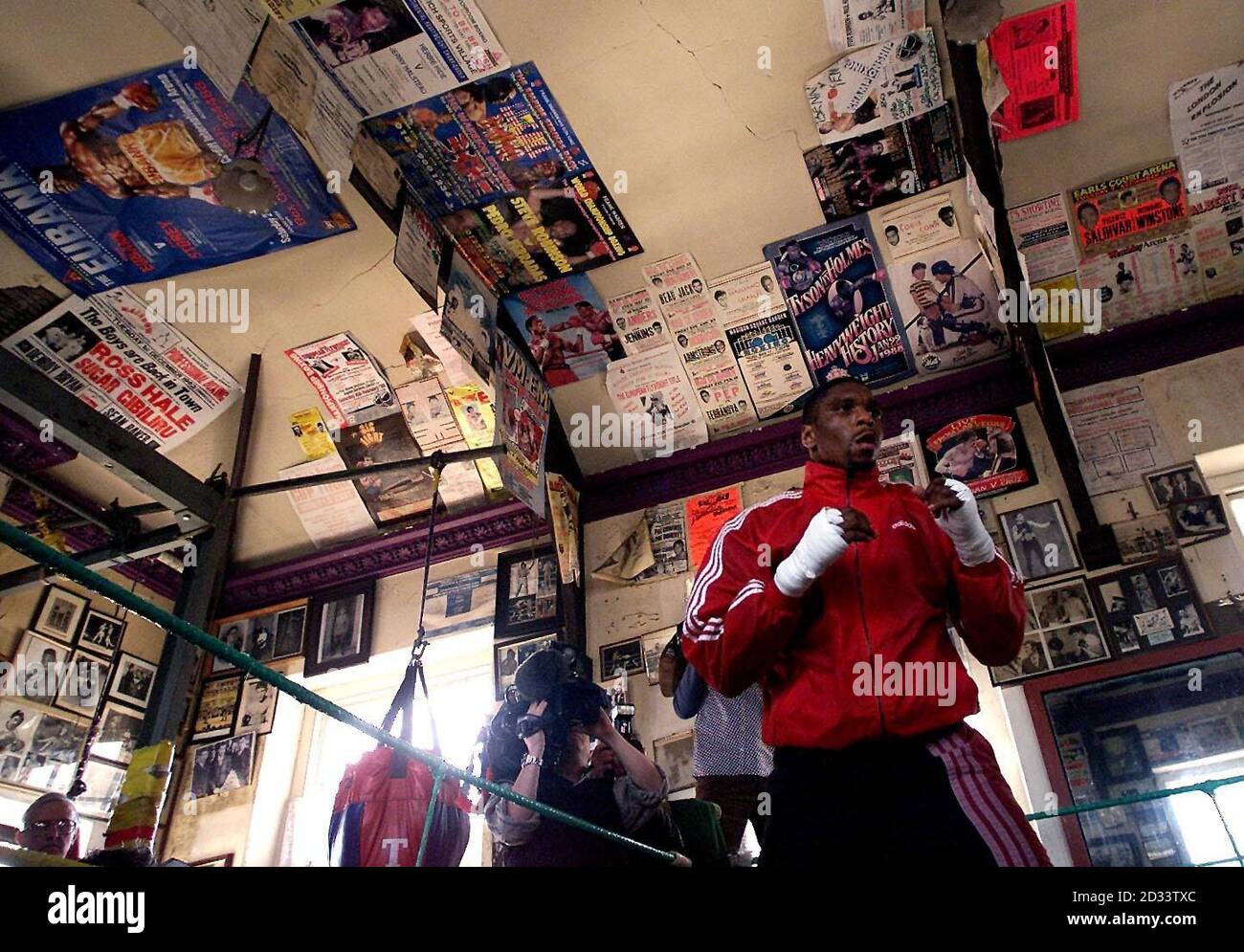 Boxer charles brewer trains driscoll jim sic cardiff hi-res stock ...