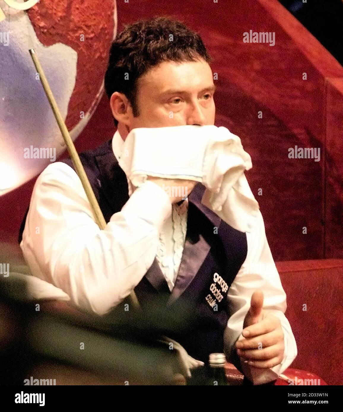 Sport snooker action dominic dale hi-res stock photography and images ...