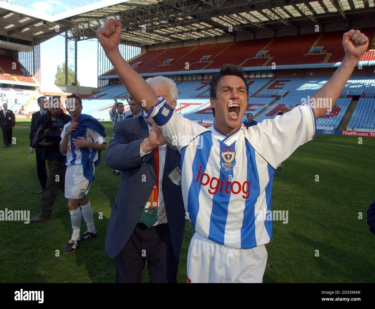 Whitley Bay's - winners of the 2002 FA Vase, - Gary Middleton ...