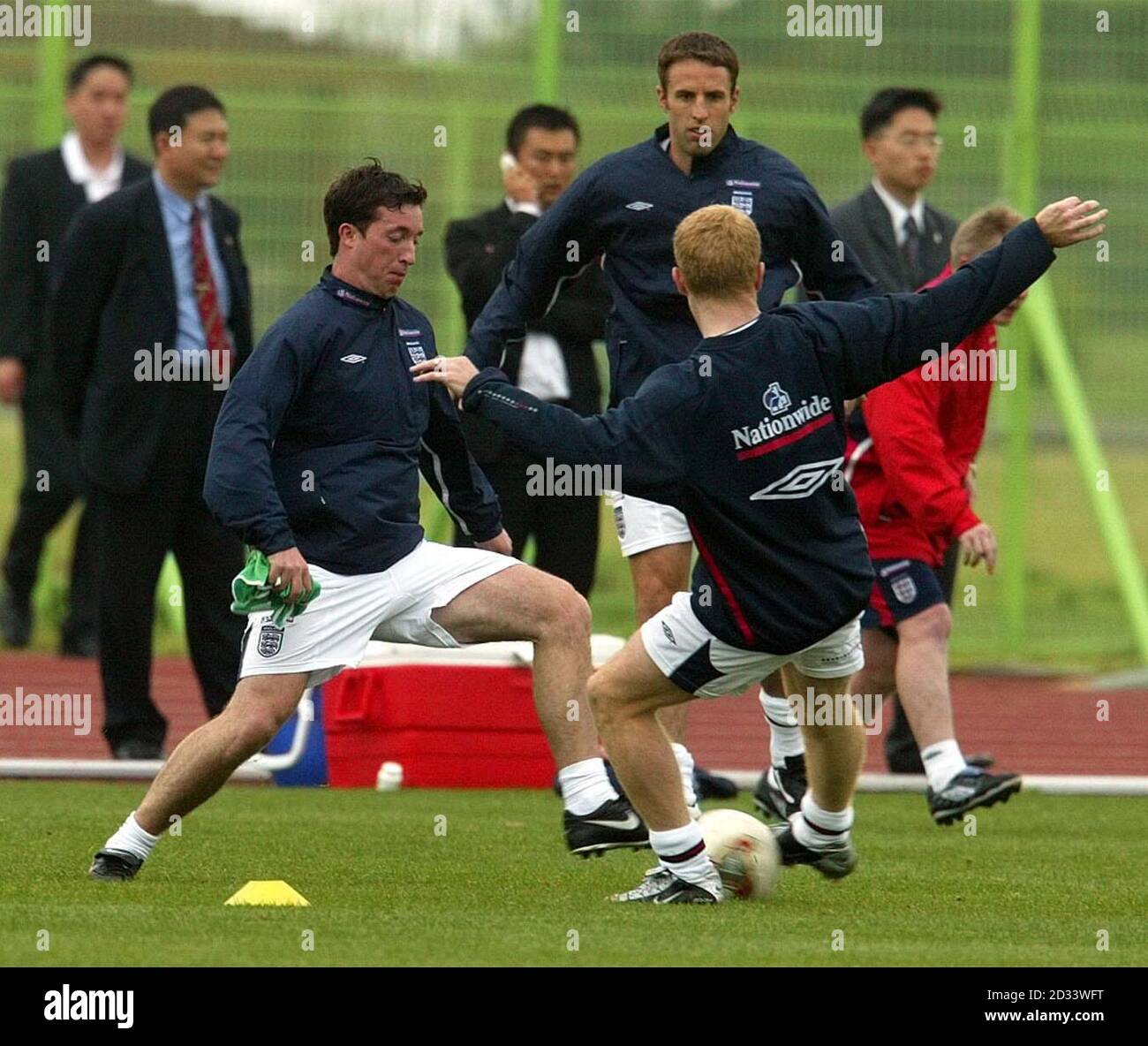 England player's (l-r) Robbie Fowler, Gareth Southgate and Paul Scholes ...