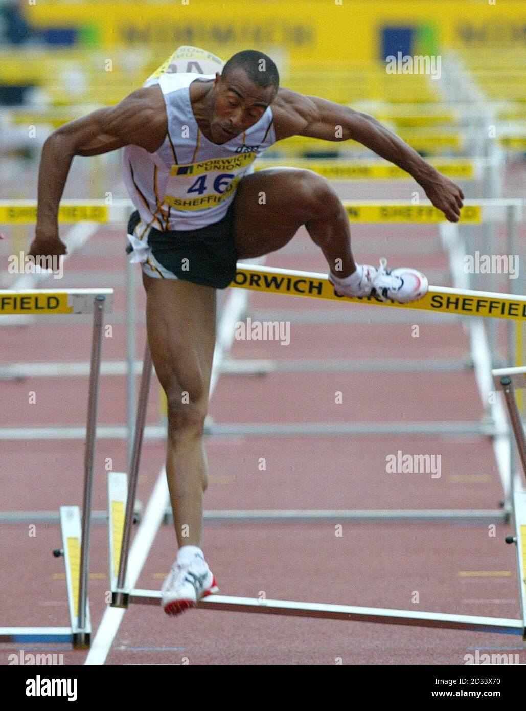 Colin jackson 110 hurdles hi-res stock photography and images - Alamy