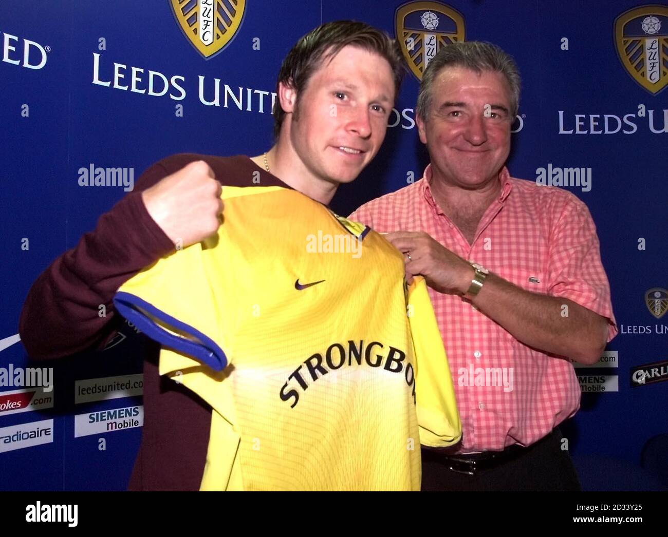 Leeds uniteds manager terry venables hi-res stock photography and ...