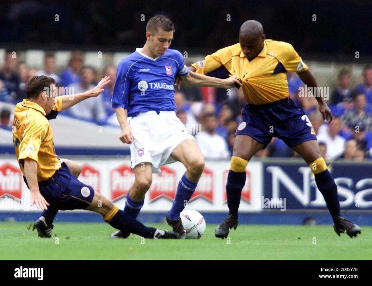 Ipswich Town's Darren Ambrose tries to burst through the Leicester City ...