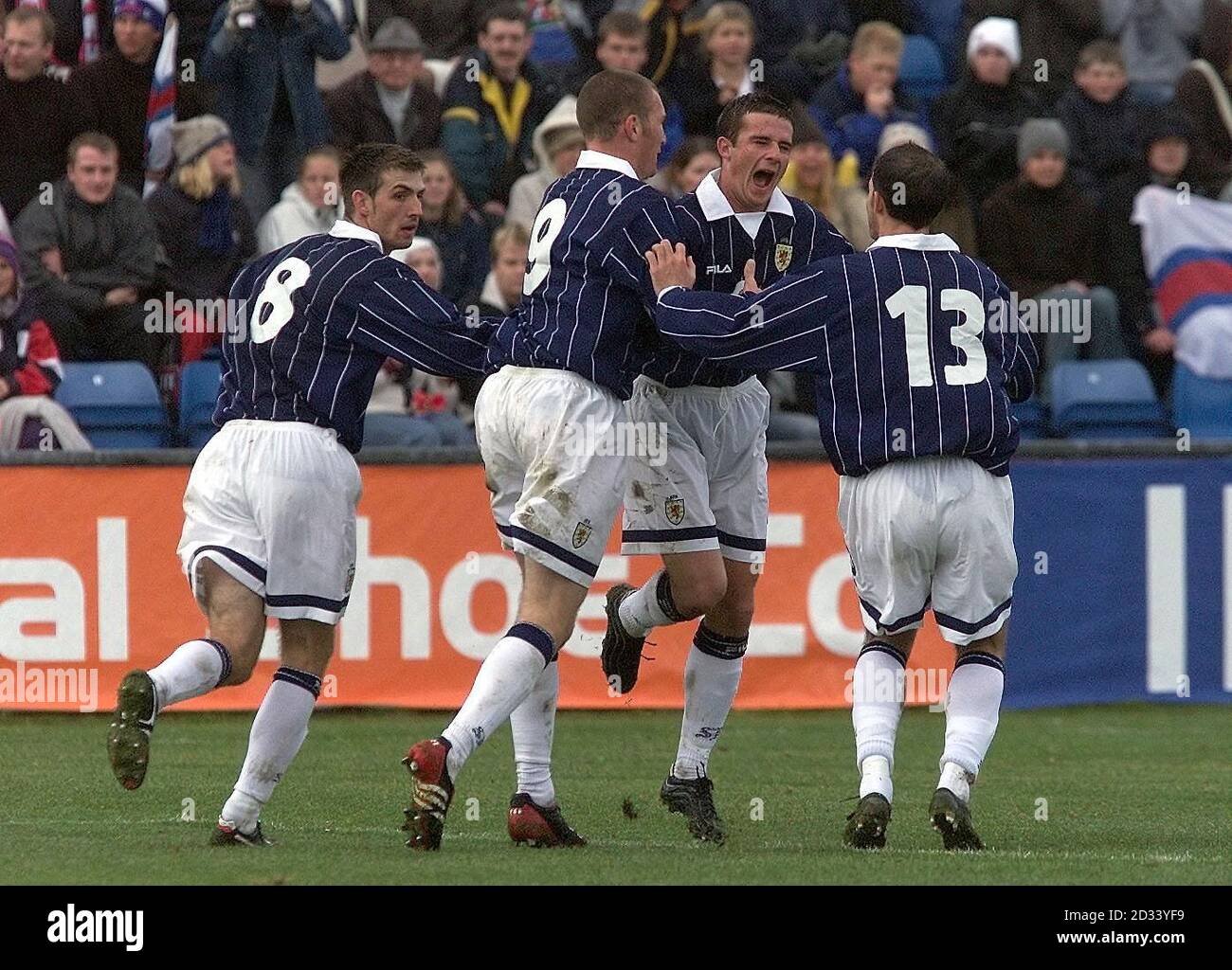 Football celebrating barry ferguson hi-res stock photography and images ...