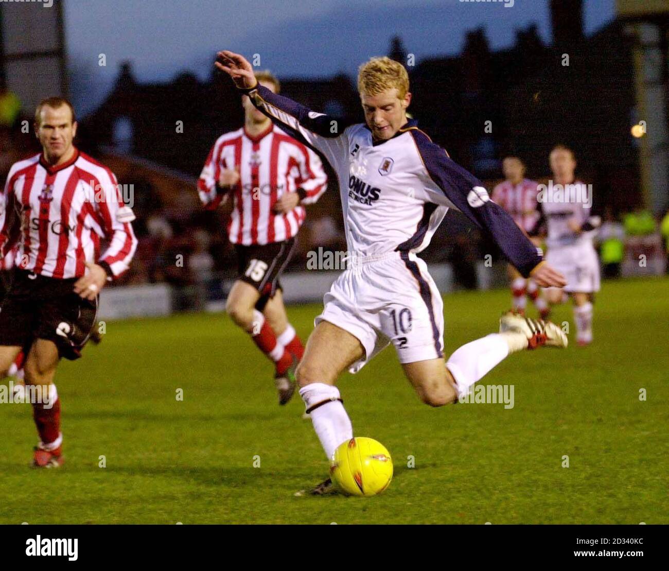 Sport football action stuart green hi-res stock photography and images ...