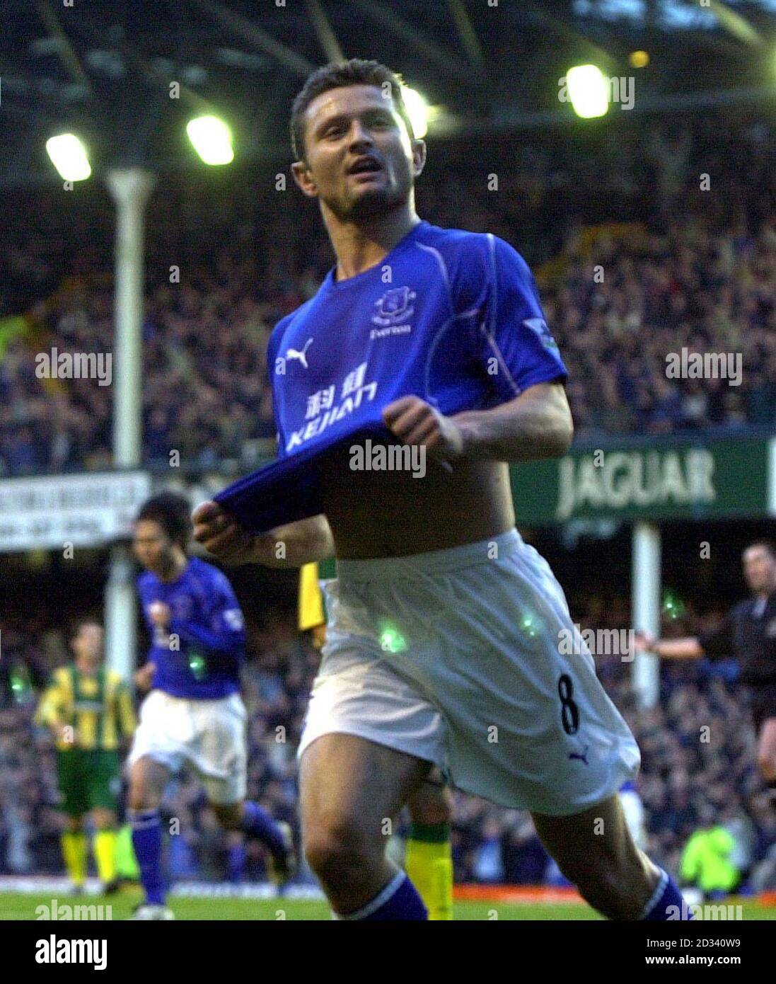 Evertons tomasz radzinski hi-res stock photography and images - Alamy