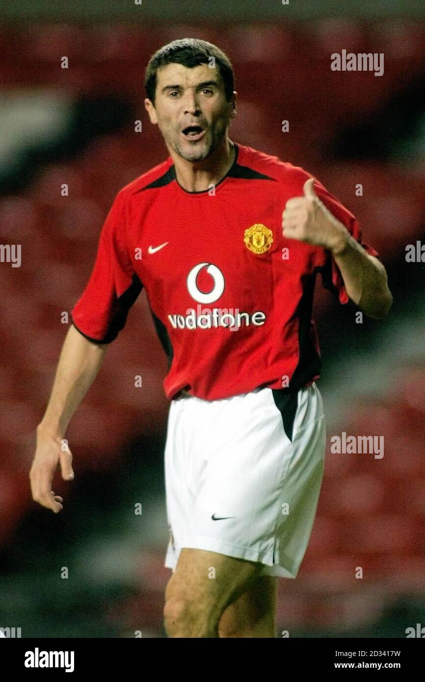 Roy keane manchester united 2003 hi-res stock photography and images ...