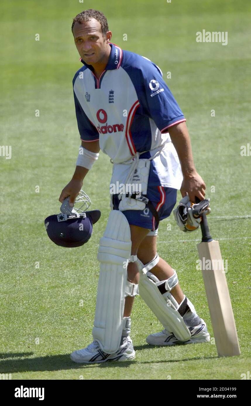 Englands mark butcher nets melbourne cricket ground hi-res stock ...