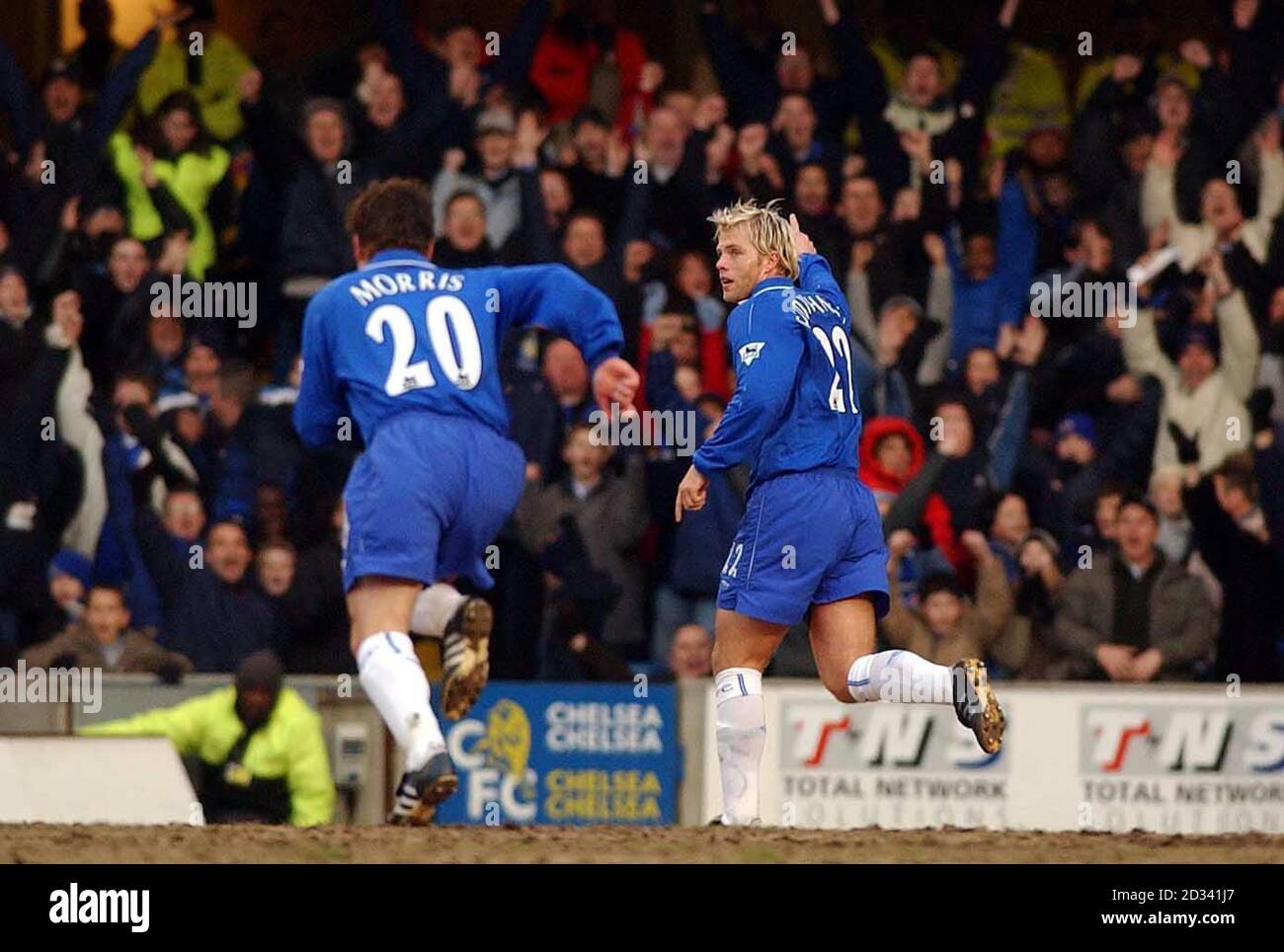 Eidur gudjohnsen jody morris hi-res stock photography and images - Alamy